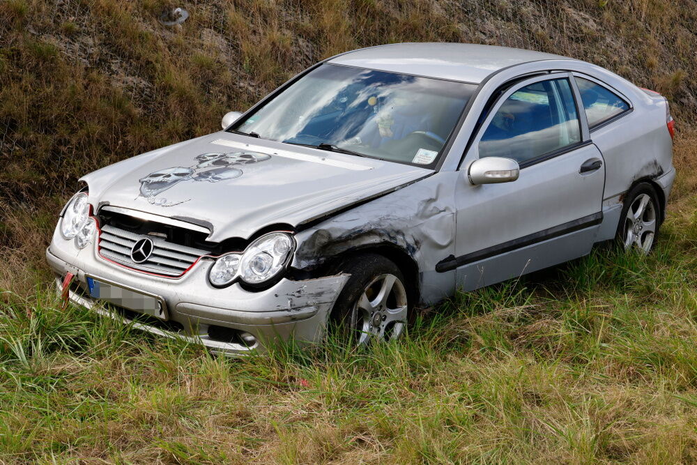 Zwei Schwerverletzte nach Unfall auf B173 - Antenne Sachsen